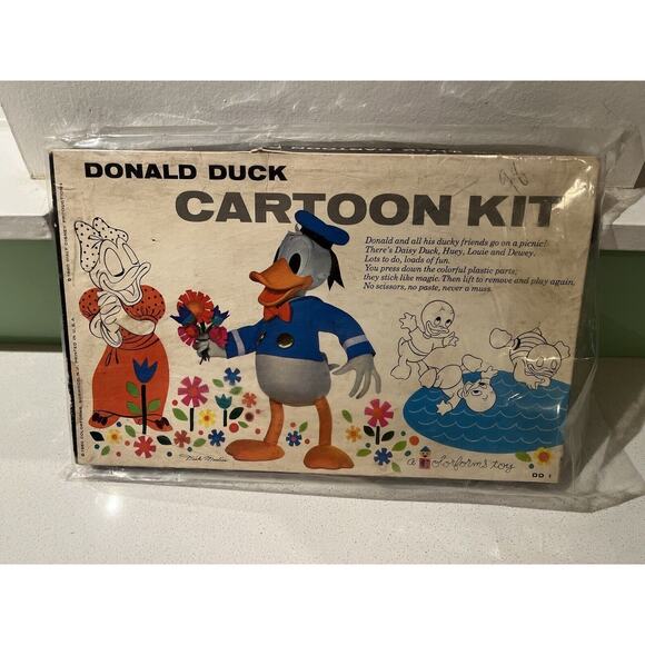 Disney | Toys | Vintage Donald Duck Cartoon Kit Colorforms Set 96 ...